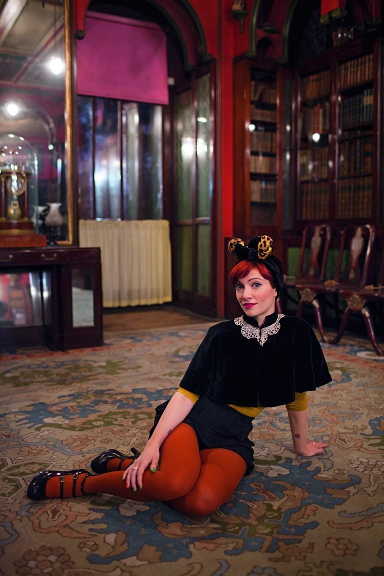 Amber Butchart – A Shaded View on Fashion