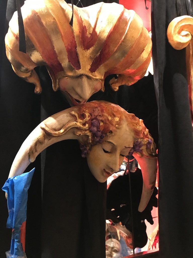 A visit to La Bottega dei Mascareri, master mask maker in Venice – A ...