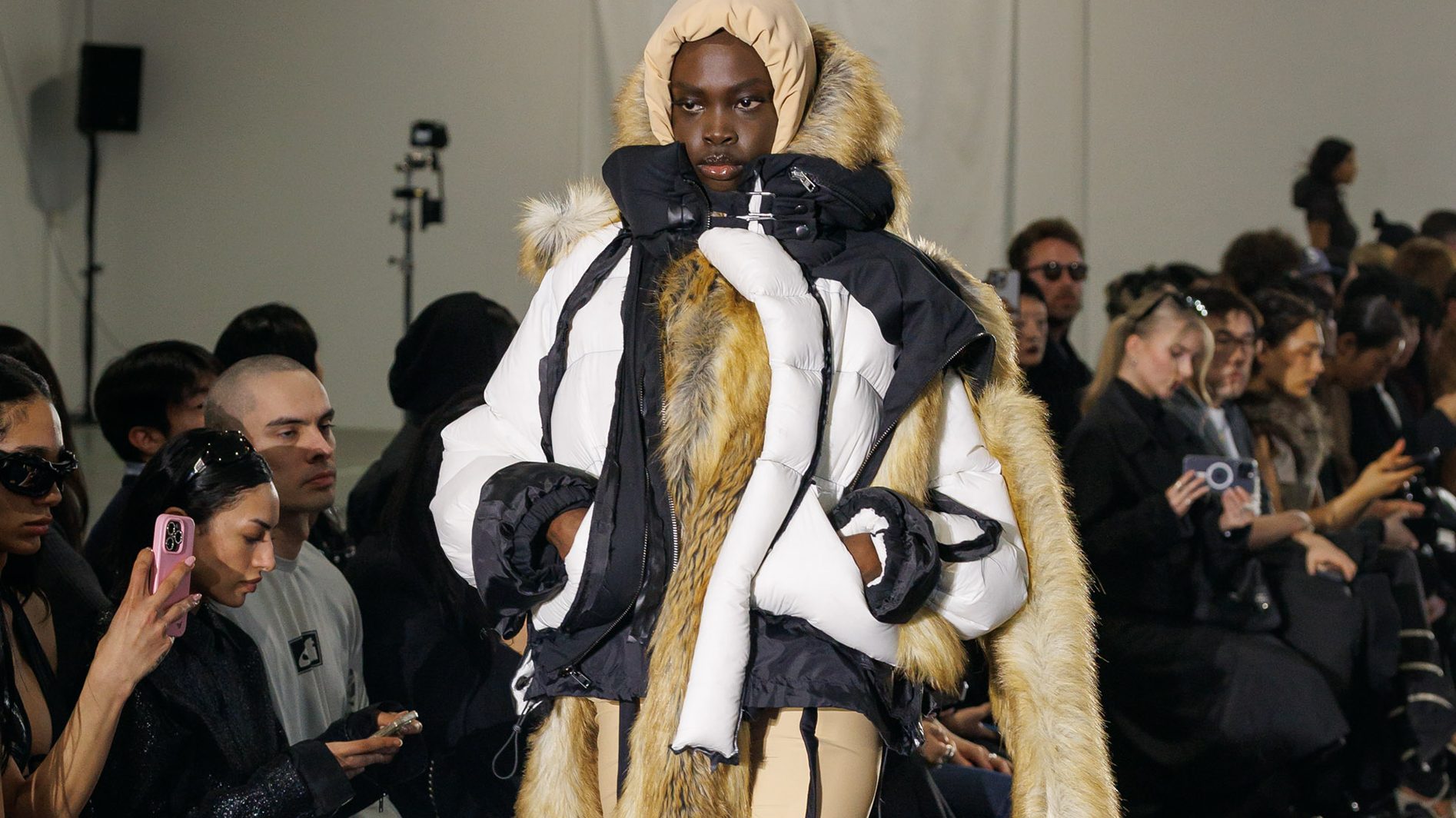 A Woman’s Sacred Rituals At OTTOLINGER FW25 – A Shaded View on Fashion