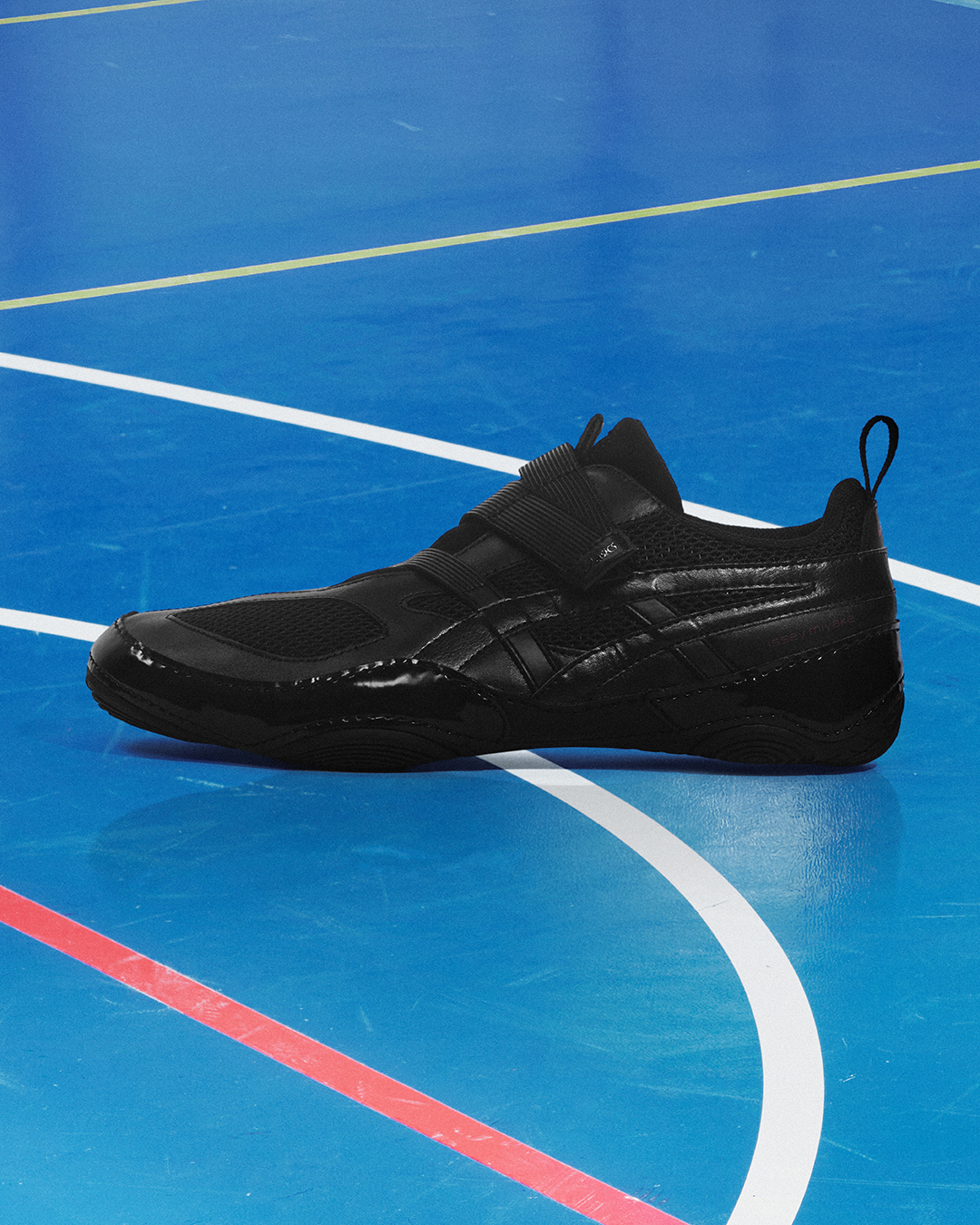 PRODUCTS_6 – A Shaded View on Fashion